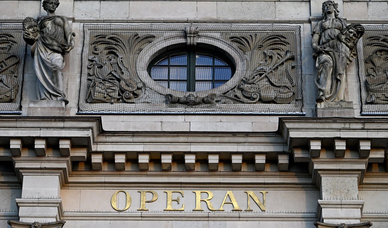 Akut läge på Operan: "Huset rasar ihop"