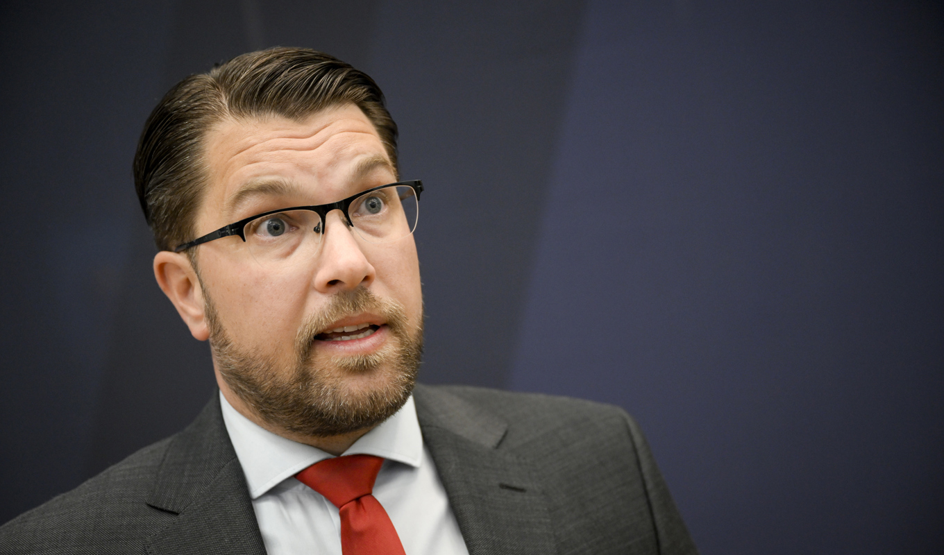 Åkesson får gå på Nobelfesten